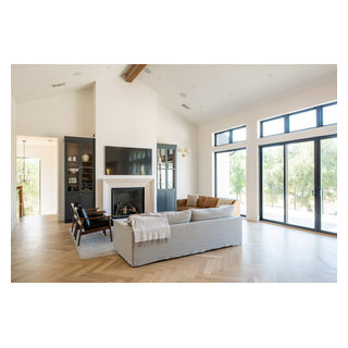 Modern Farm House - Farmhouse - Living Room - by Doxa LLC | Houzz