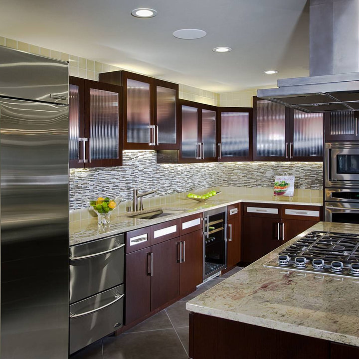 75 Beautiful Kitchen with Green Benchtop Ideas & Designs - March 2025 ...