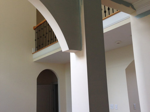 What color to paint columns between rooms