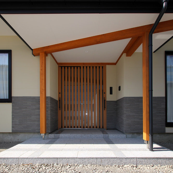 和風のおしゃれな玄関ドアの画像 75選 - 2025 年 10月 | Houzz (ハウズ)