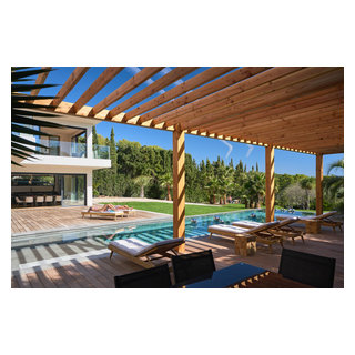Pergola en bois français Douglas - Modern - Patio - Nice - by WooDesign ...