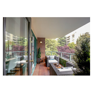 Condo Balcony In The Trees - Classique Chic - Balcon - Vancouver - par ...