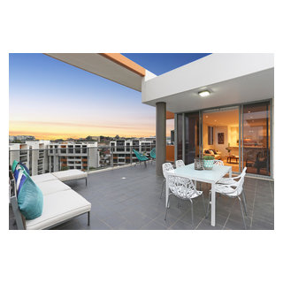 Loftus Street - Contemporary - Deck - Sydney - by Urban Chic Property ...