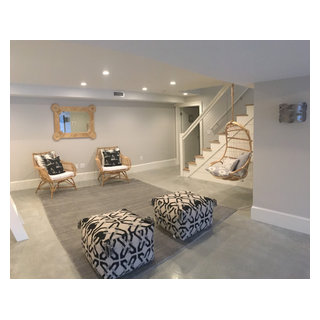 A fully equipped laundry room for pool and beach towels off a pool area ...