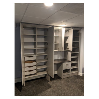 Colonia Music Room - Classique Chic - Sous-sol - New York - par Closets ...