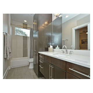 7305 Running Rope - Transitional - Bathroom - Austin - by Moazami Homes ...