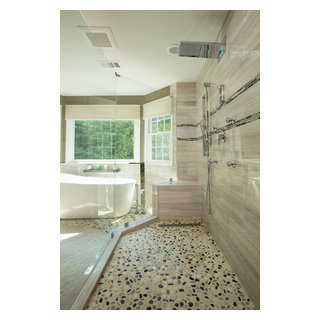 A Modern Spa Like Master Bathroom in McLean VA - Moderne - Salle de ...