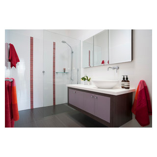 A Splash of Colour - Modern - Bathroom - Melbourne - by Royston Wilson ...