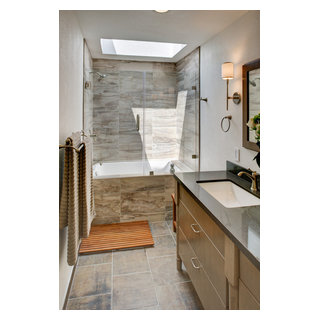 A Touch of Warmth Designed By Jane Regan - Modern - Bathroom - San ...