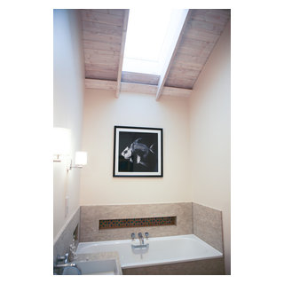 ADDISON ROAD - Scandinavian - Bathroom - London - by Martha Read ...