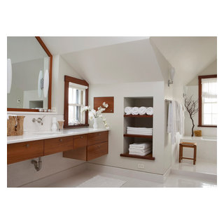 Amanda - Beach Style - Bathroom - Providence - by MaMo Architects | Houzz