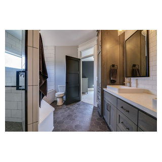 Arcadia - Contemporary - Bathroom - Grand Rapids - by MARCUSSE CONSTRUCTION | Houzz