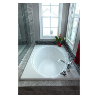 Barbara-Bathroom - Contemporary - Bathroom - Indianapolis - by Booher ...