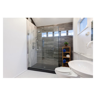 Barrington Shoreside Shower - Bathroom - Providence - by RIKB Design ...