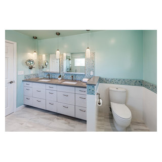 Beach Vibes Designed by Jane Regan - Beach Style - Bathroom - San ...