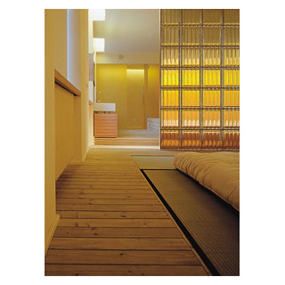 Bedroom Partition wall with Textured Pattern Glass Blocks - Modern ...