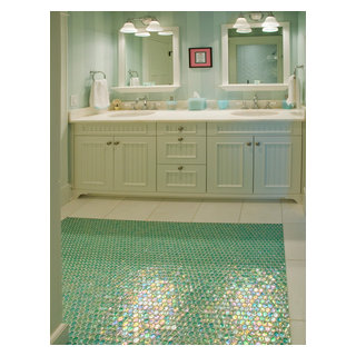 Brookhaven Painted White Beadboard Recessed Panel Dual Sink Vanity ...