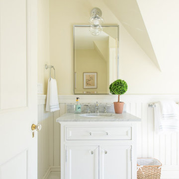 75 Beautiful Bathroom with a Dado Rail Ideas and Designs - January 2022 ...