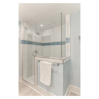 Captain's Deck, Seapath Yacht Club - Beach Style - Bathroom ...