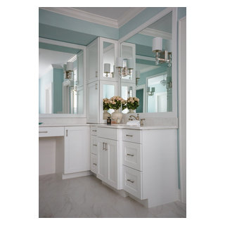 Coastal Family Retreat - Beach Style - Bathroom - Jacksonville - by ...