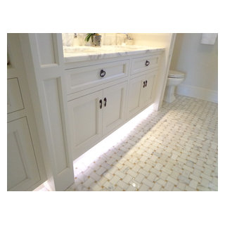 Colonial on the Navesink - Traditional - Bathroom - Los Angeles - by ...
