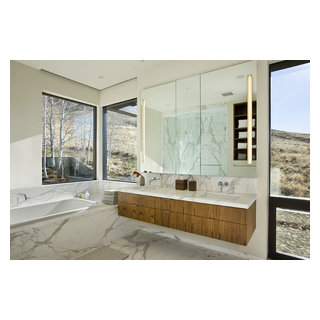Contemporary Home in Sun Valley - Contemporary - Bathroom - Boise - by ...