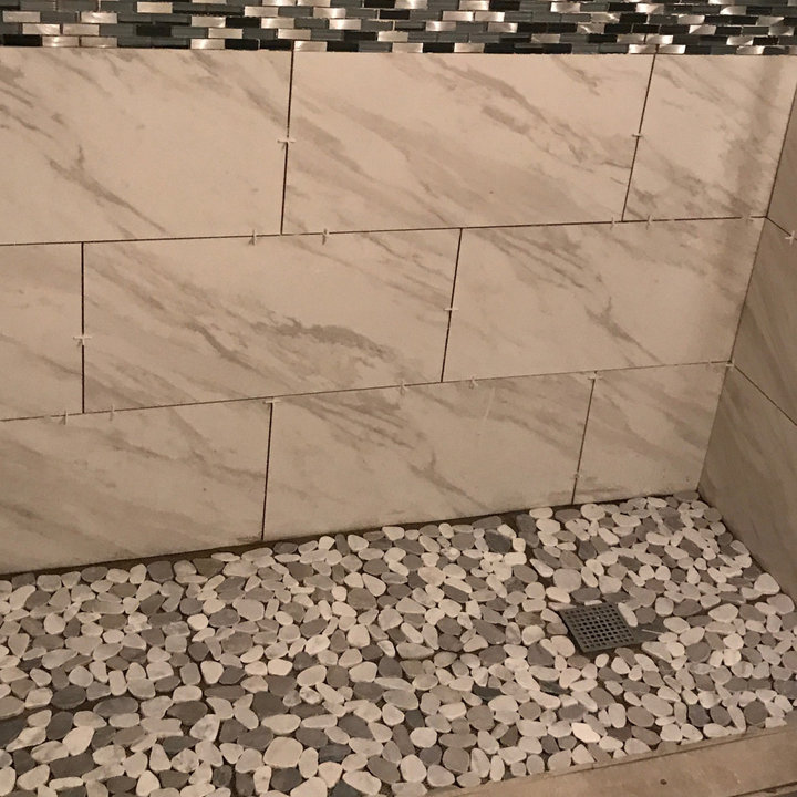 Pebble Shower Pan - Photos & Ideas | Houzz