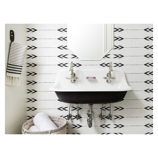 Dayna Flory Interior Remodel in Birmingham - Scandinavian - Bathroom ...