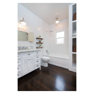 Enchanting Glenview "Treehouse" - Scandinavian - Bathroom - San ...