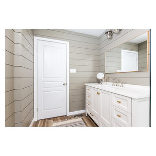 Ennismore Washroom - Modern - Bathroom - Toronto - by Hampton Rowe | Houzz