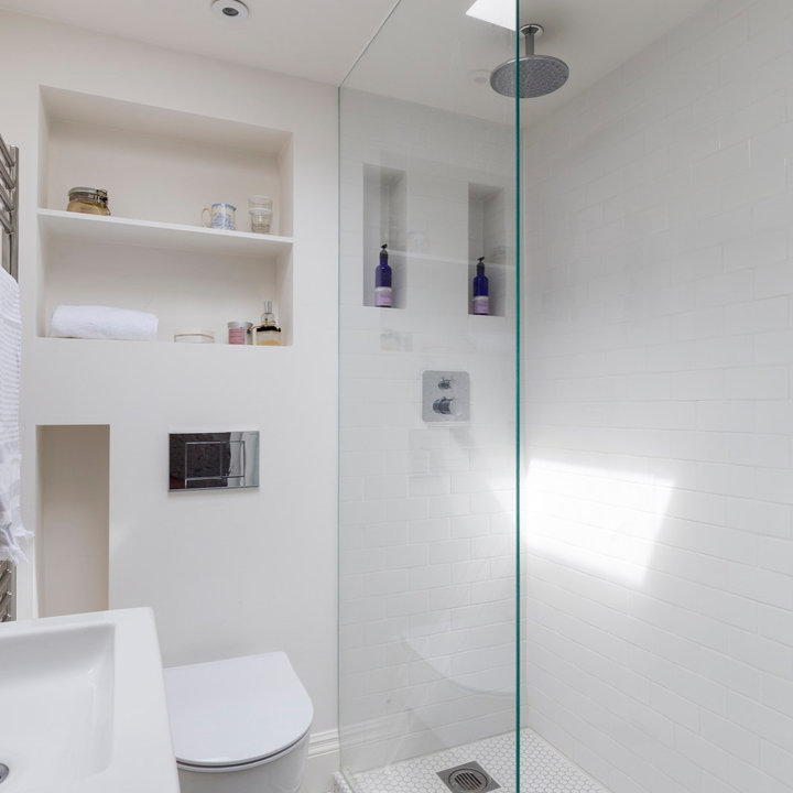 Tiny Ensuite - Photos & Ideas | Houzz