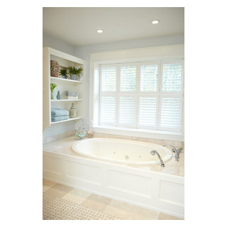 Fisk Lake - Traditional - Bathroom - Grand Rapids - by Sears Architects | Houzz