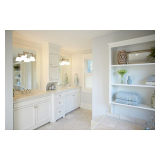 Fisk Lake - Traditional - Bathroom - Grand Rapids - by Sears Architects | Houzz