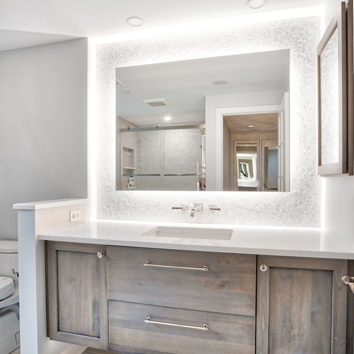 Back To Back Vanity - Photos & Ideas | Houzz