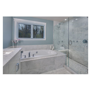 Foul Bay Rd - Classique - Salle de Bain - Vancouver - par Sheri P ...