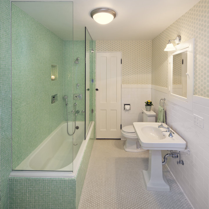 Girl Bathroom - Photos & Ideas | Houzz