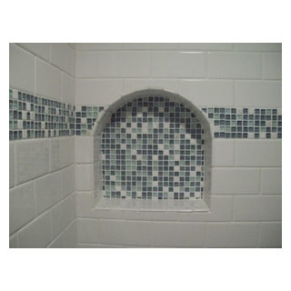 Glass Arched Shower Niche Mosaic - Bathroom - New York - by Fiorano ...