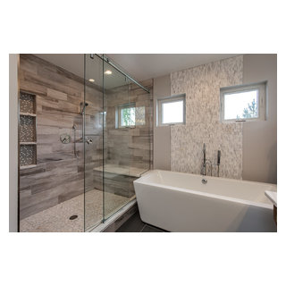 Gorgeous Custom Bathroom with Extra Large Shower - Contemporain - Salle ...
