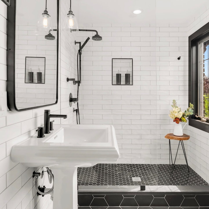 Bathroom Feature Wall - Photos & Ideas | Houzz