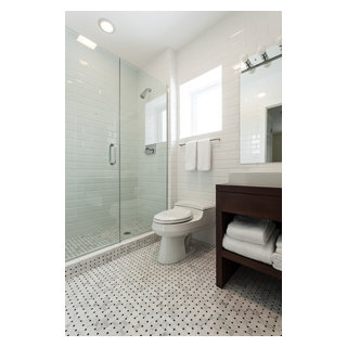 Guest Bathroom - Contemporary - Bathroom - Chicago - by eMOD ...