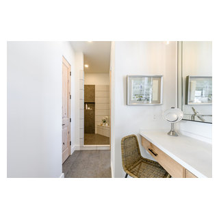 Hatch Cabin - Farmhouse - Bathroom - Salt Lake City - by Shadd Johnson ...