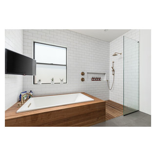 Hoover House - Modern - Bathroom - Phoenix - by WeBuild Residential | Houzz