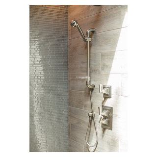 Lake Geneva Summer House Remodel - Midcentury - Bathroom - Chicago - by ...