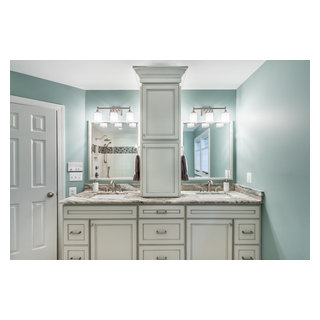 Large Master Bathroom with a Fresh Look - Classique Chic - Salle de ...