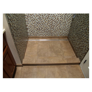 Linear channel drain shower - Contemporain - Salle de Bain - Détroit ...