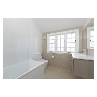 Main Bathroom - Traditional - Bathroom - Brisbane - by RESCON Builders ...