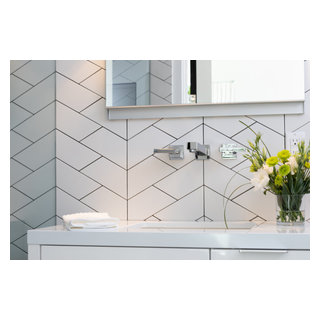 Marlin LB - Contemporary - Bathroom - Orange County - by Interior ...