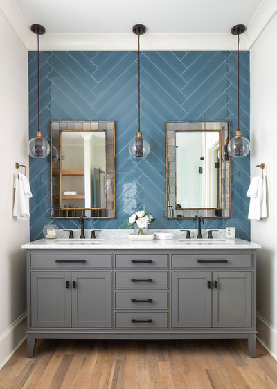 Your Guide to a Transitional-Style Bathroom