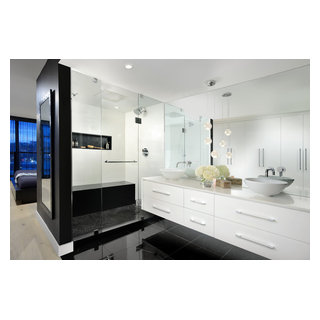 Master Bathroom - Modern - Bathroom - Toronto - by Designed by Iman | Houzz