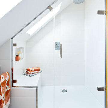 75 Vinyl Floor Walk-In Shower Ideas You'll Love - January, 2025 | Houzz